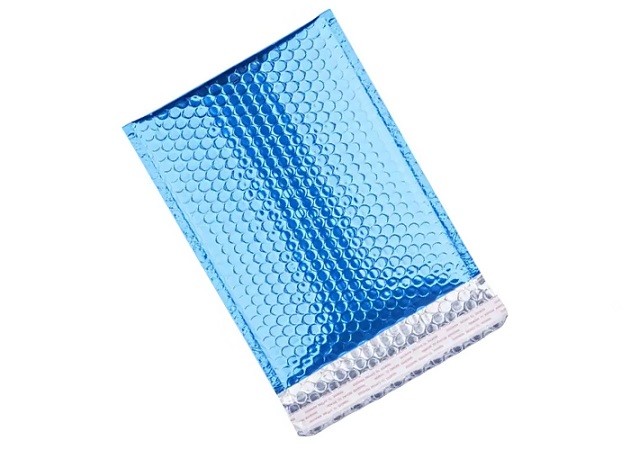Shipping Padded Metallic Bubble Envelopes Water / Puncture / Tear ...